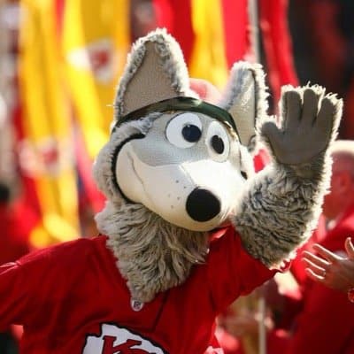KC Wolf Visits Summit Fair - Kansas City on the Cheap