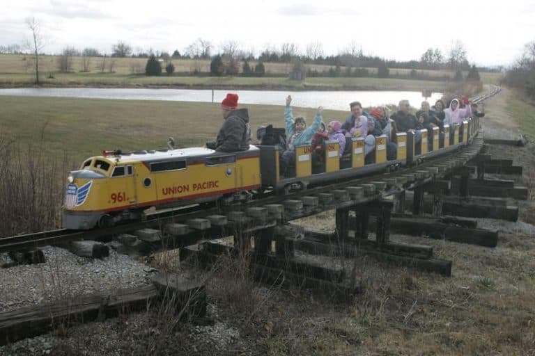 Polar Express, Santa Trains and Christmas Train Rides in Kansas City ...